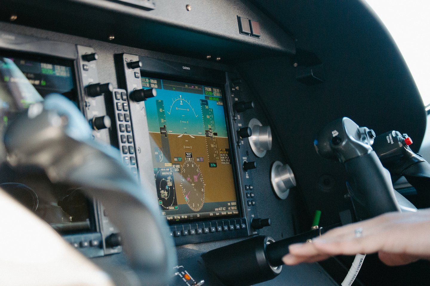 12 Reasons to Become a Pilot: Benefits of an Aviation Career