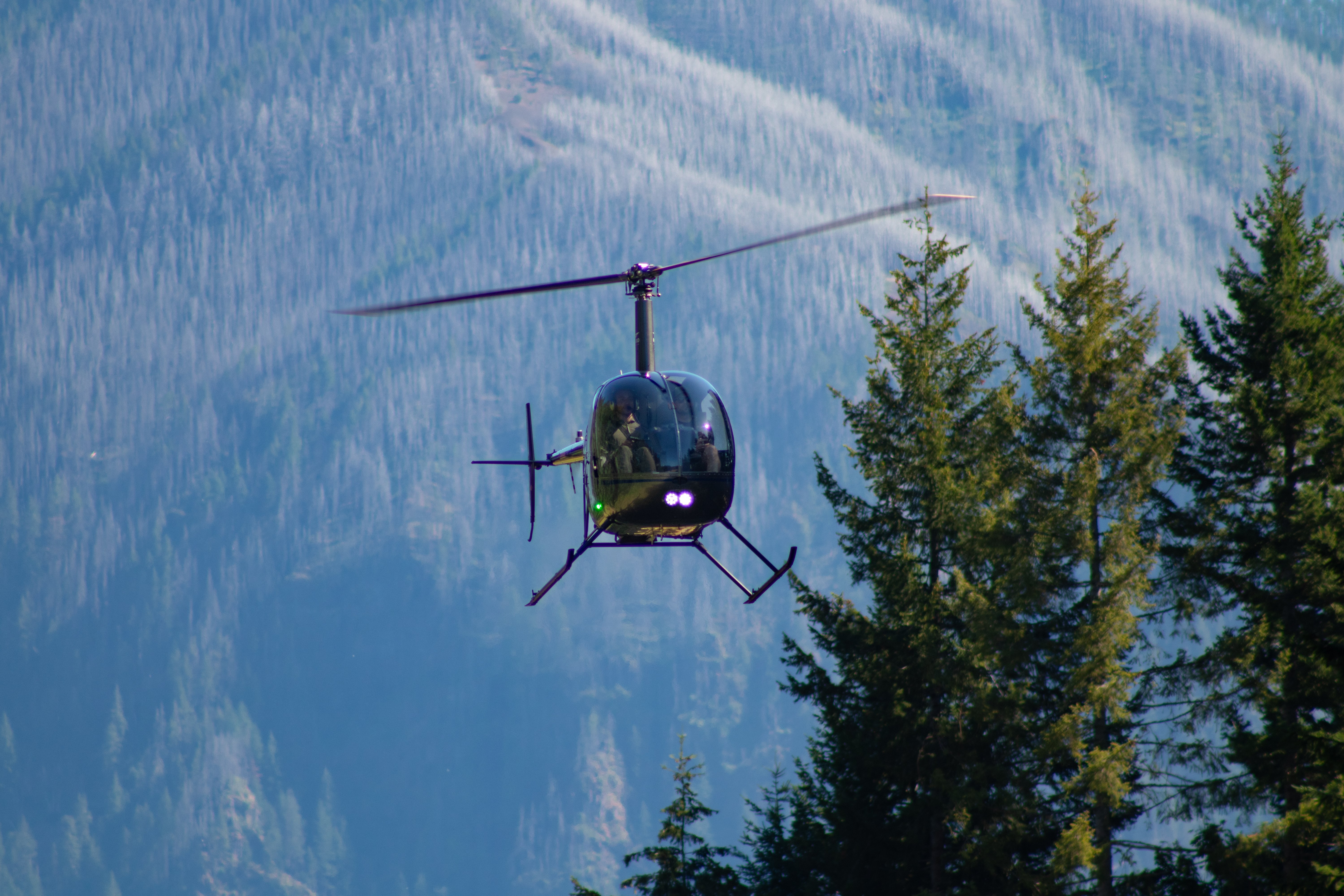 How Fast Do Helicopters Fly and What Affects Their Speed?